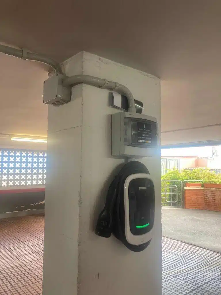 Montaje de un Cargador de Coche Eléctrico: Guía para una Instalación Segura y Eficiente - Smart ...